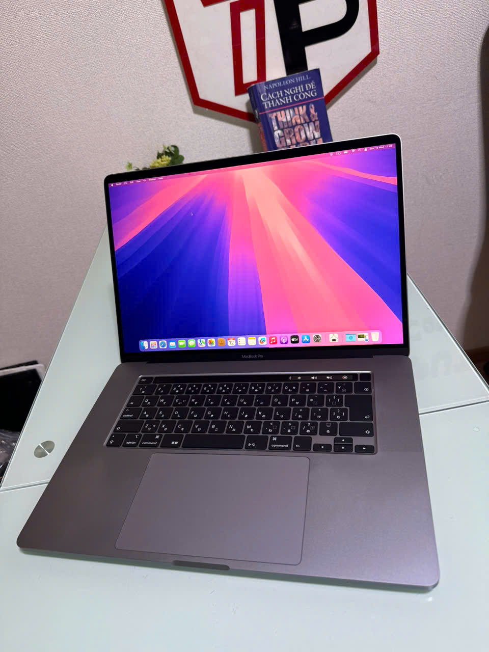 Macbook Pro 2019 Grey / Core i9 / RAM 16GB / SSD 1TB /AMD Radeon Pro ...